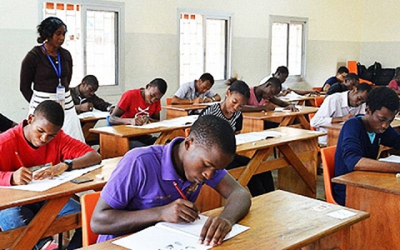 Guinée : les dates des examens CEE, BEPC et Bac 2025 sont désormais ...