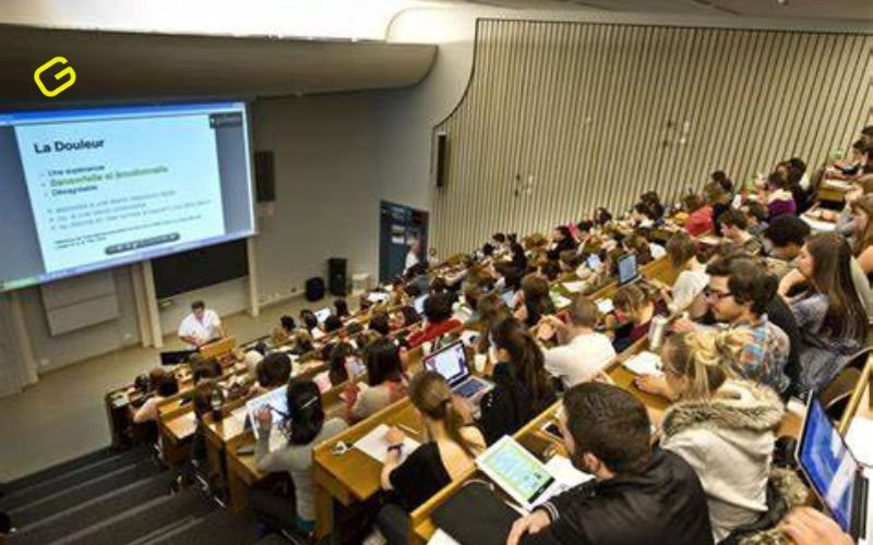 Coût des études universitaires en Suisse en 2024 pour les étudiants ...